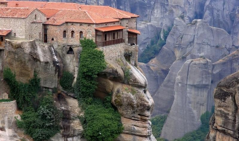 Delphi - Meteora 3 Days Tour - Fantasy Travel Greece